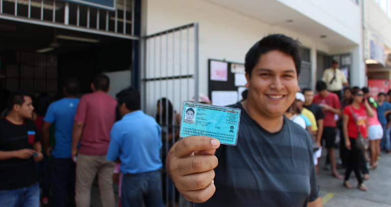 ¿Cómo sacar el DNI azul a los 17 años? | Información